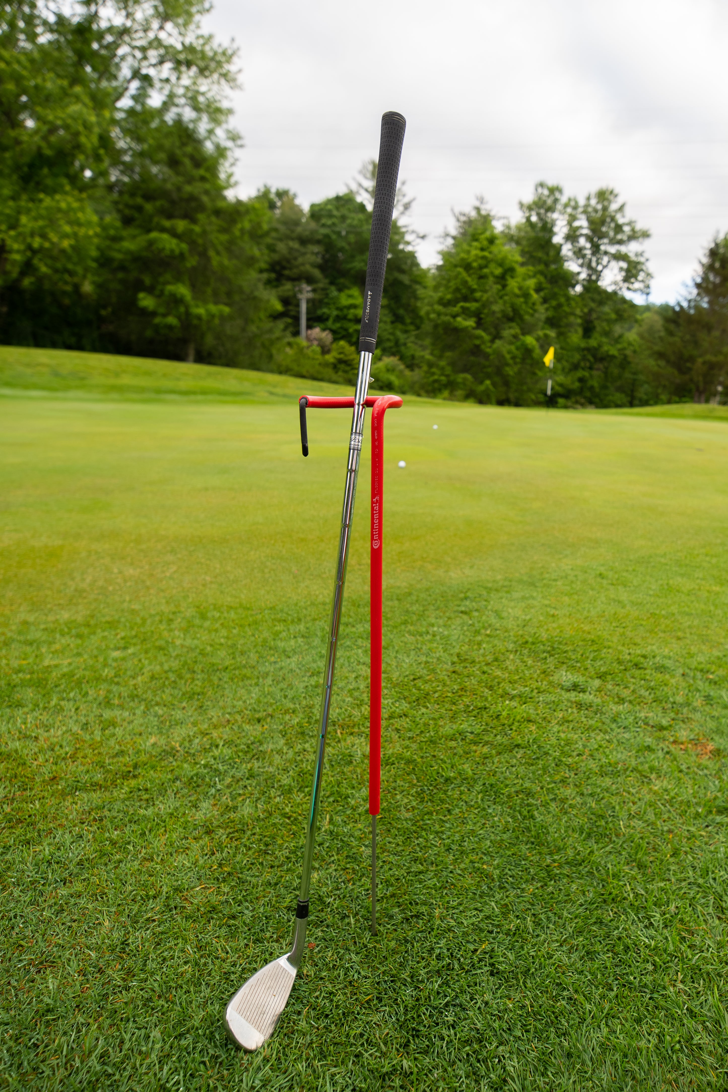 Grip Up Golf Club Stand